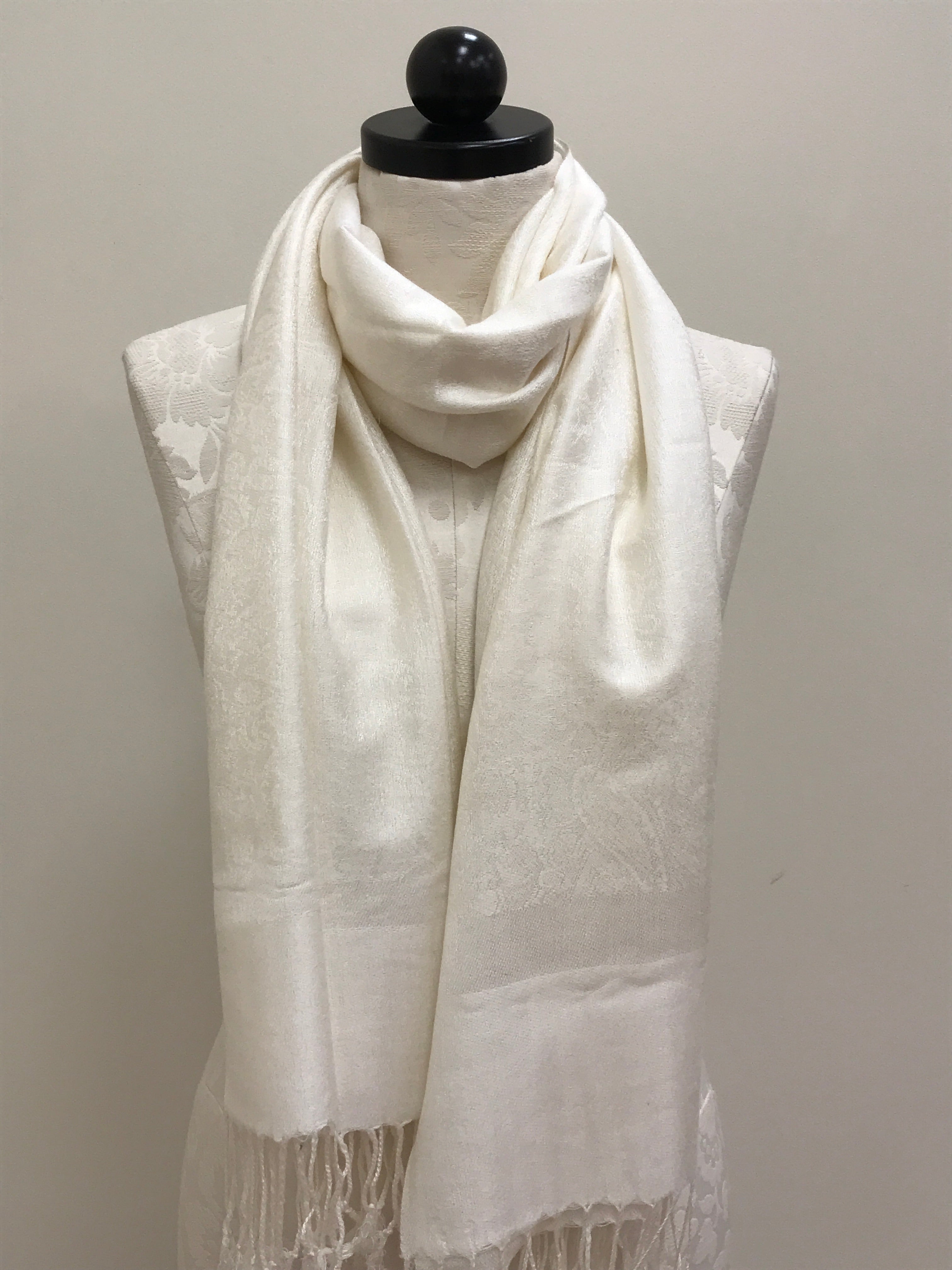 Pashmina Scarf - Cream Paisley Scarf – Accessories Boutique